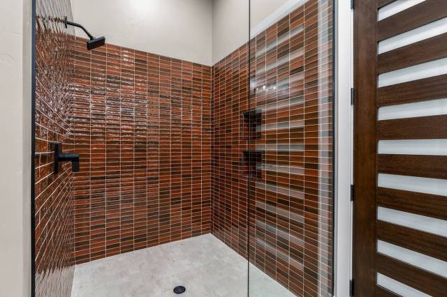 Materials, color key to fresh new designs | Las Vegas Business Press